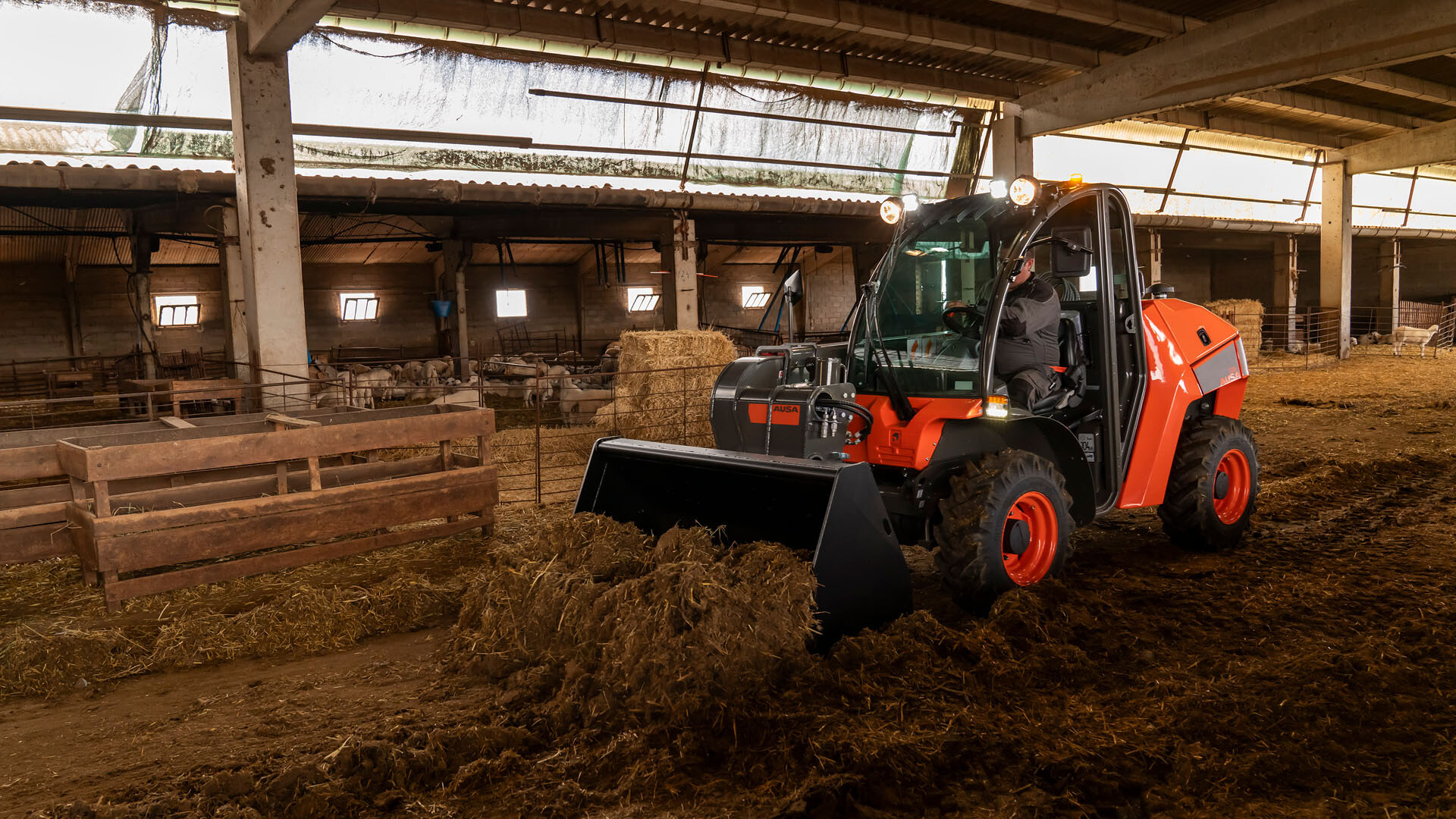 T235H Telescopic Handler | AUSA Official Website