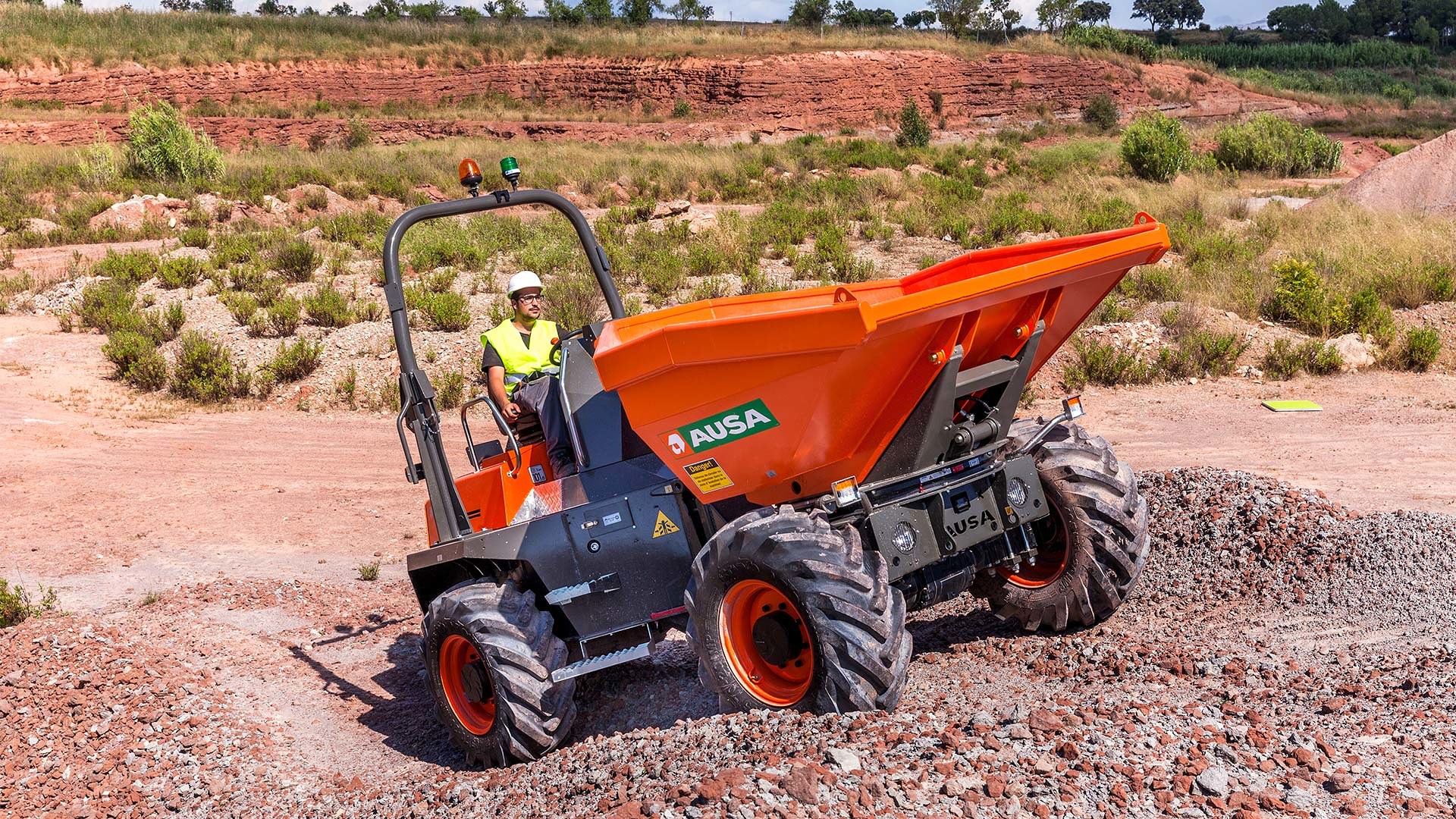 Articulated compact Dumper D601AHG | AUSA Official Website