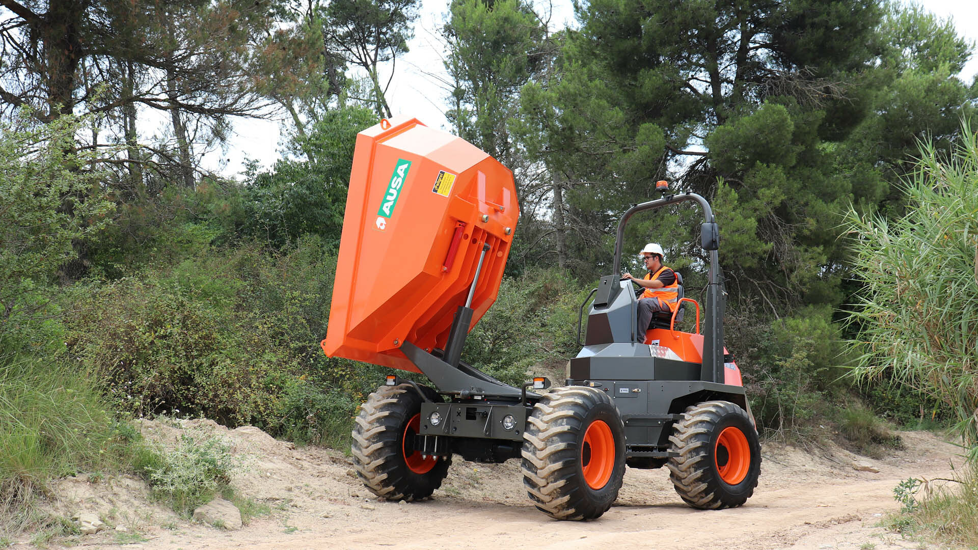 Dumper articulé D1001APG | AUSA Site Officiel
