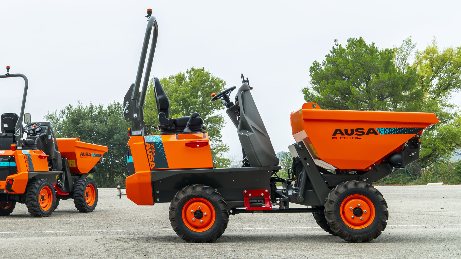 AUSA D101AEA Compact electric dumper | AUSA Official Website