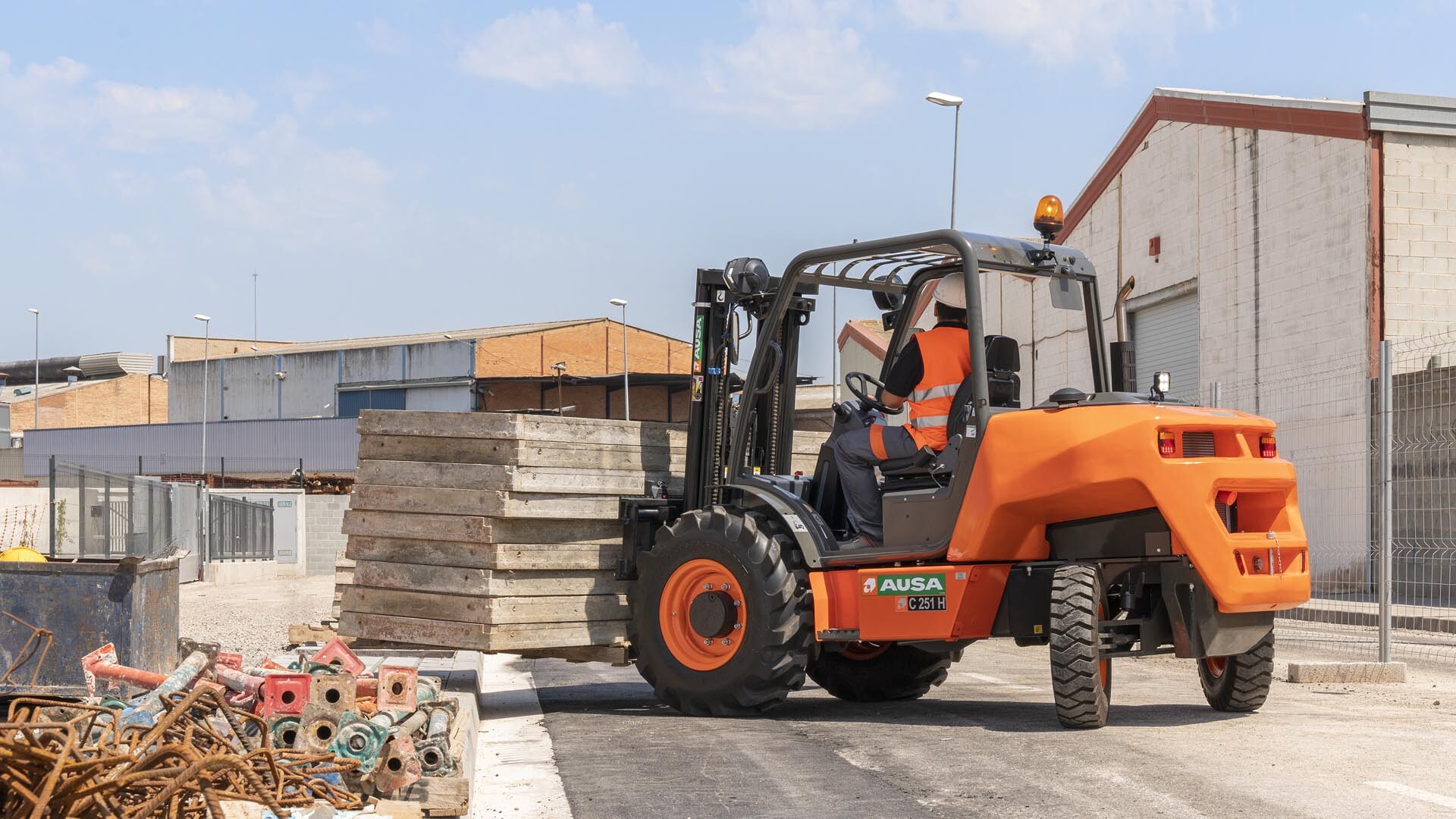 AUSA C251H rough terrain forklift | AUSA Official Website