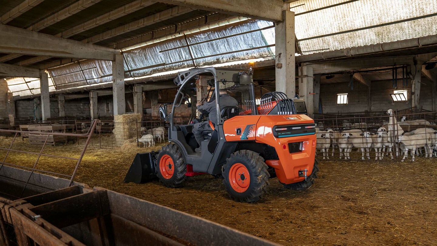 Range of electric dumpers and telehandlers | AUSA Official Website