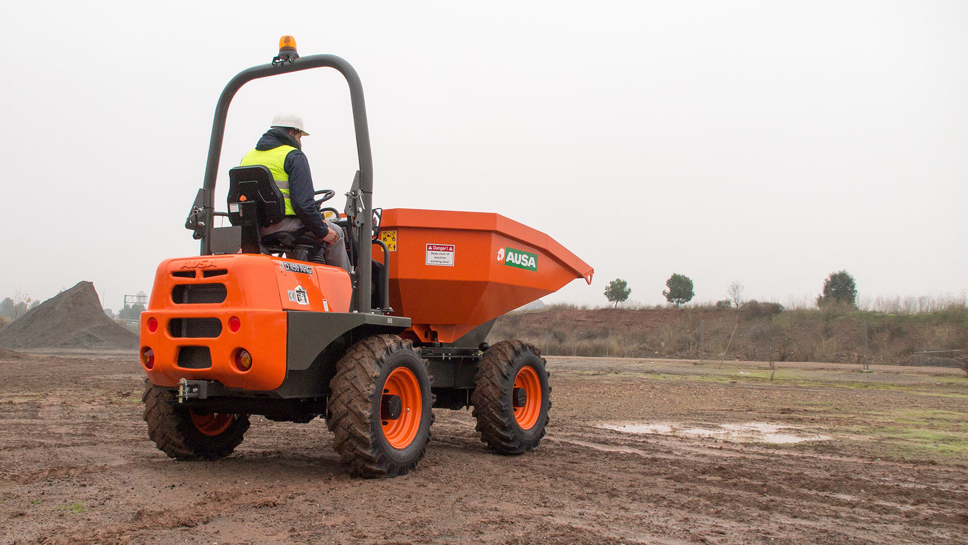 Dumper articulé D450AHG | AUSA Site Officiel