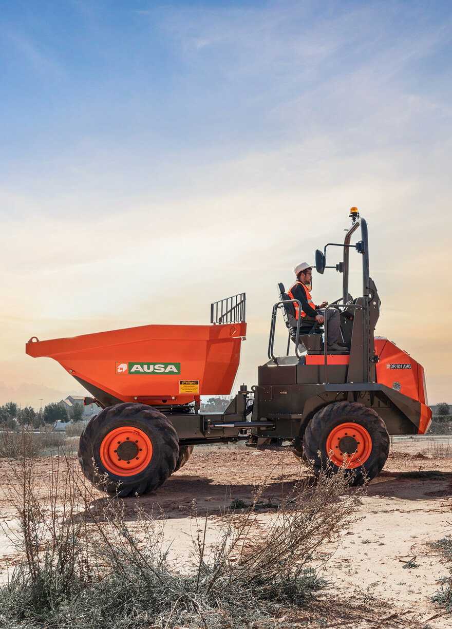 AUSA | Fabrikant van industriële all-terrain machines sinds 1956 | AUSA Officiële website